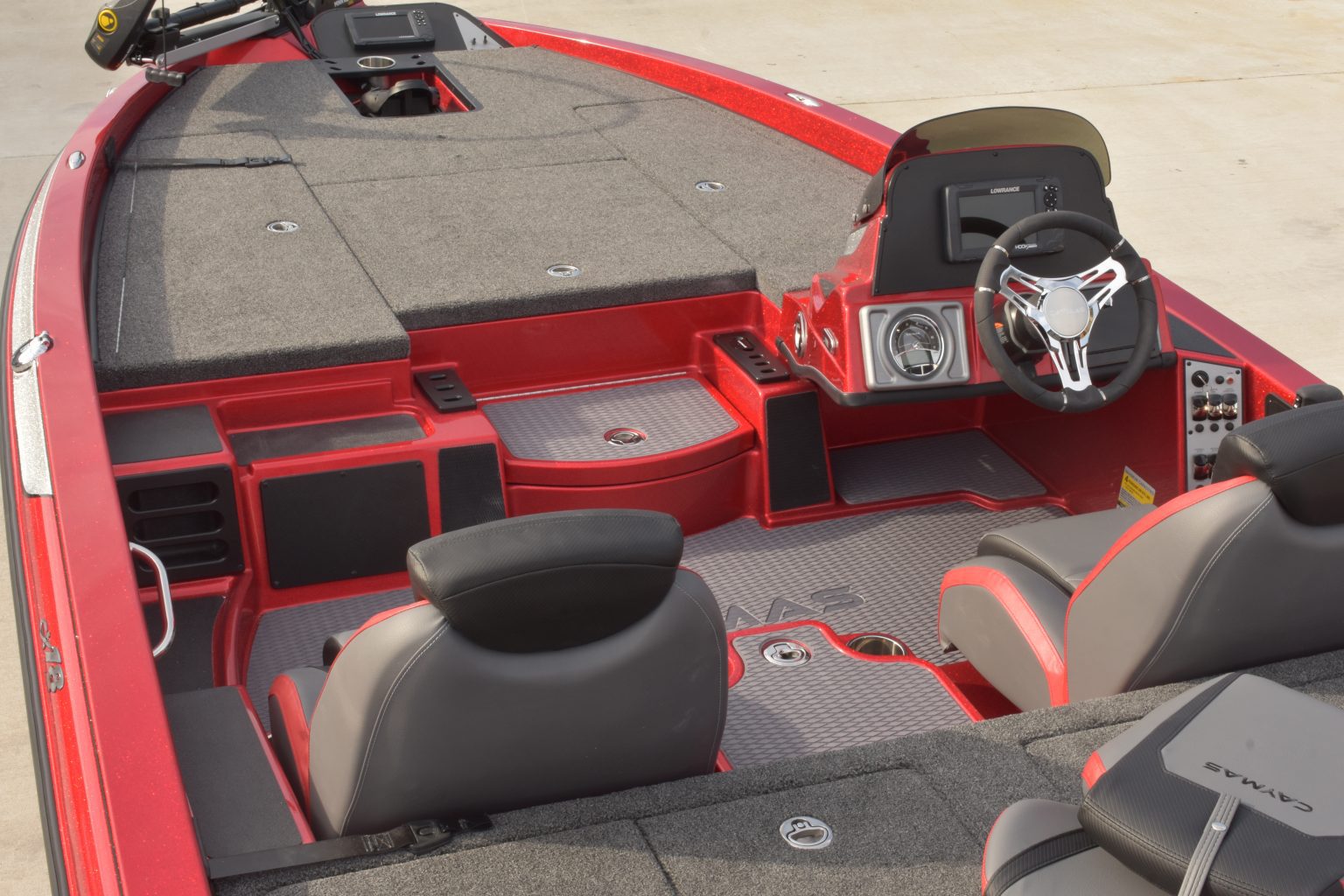 CX 18 - Caymas Boats