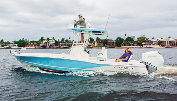 281 HB - Caymas Boats