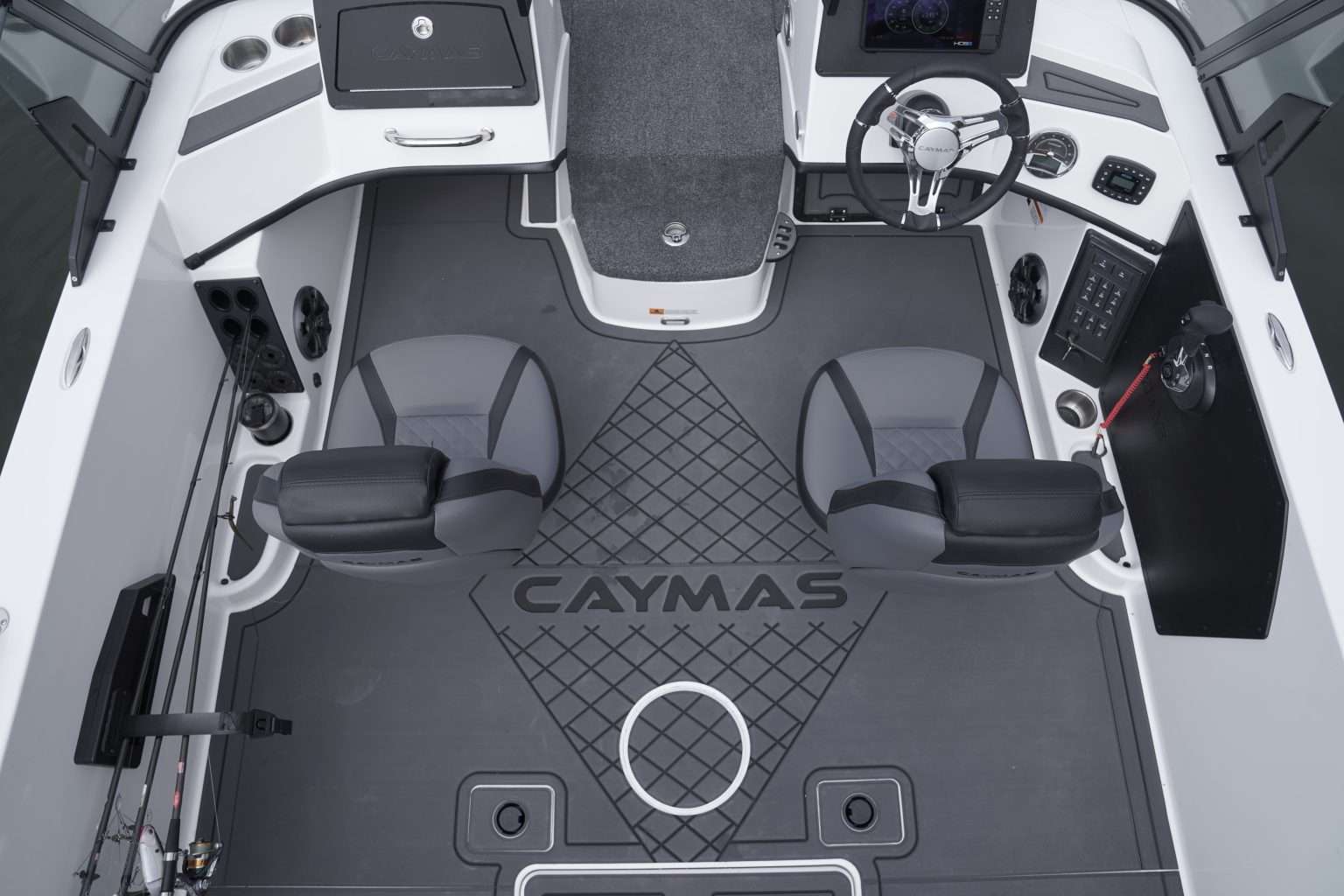 DV19 – Caymas Boats